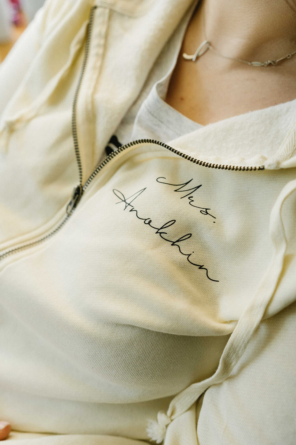 Downtown Portland Wedding at Coopers Hall PDX - Analy Photo| Oregon ...