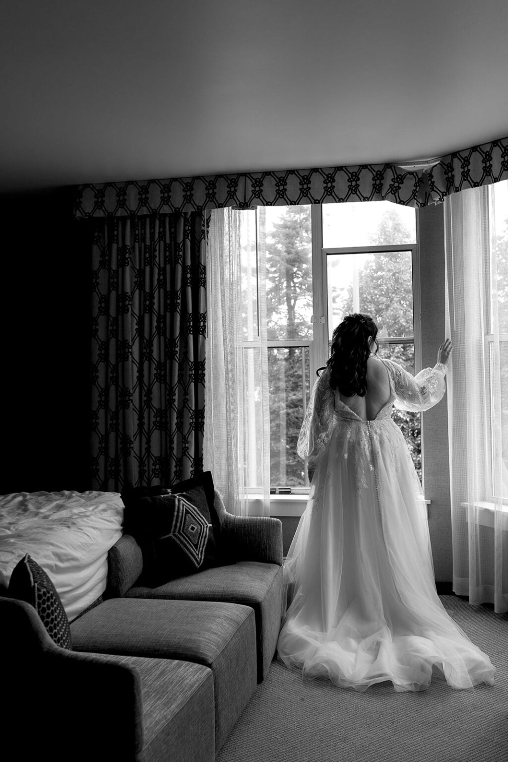 Downtown Portland Wedding at Coopers Hall PDX - Analy Photo| Oregon ...