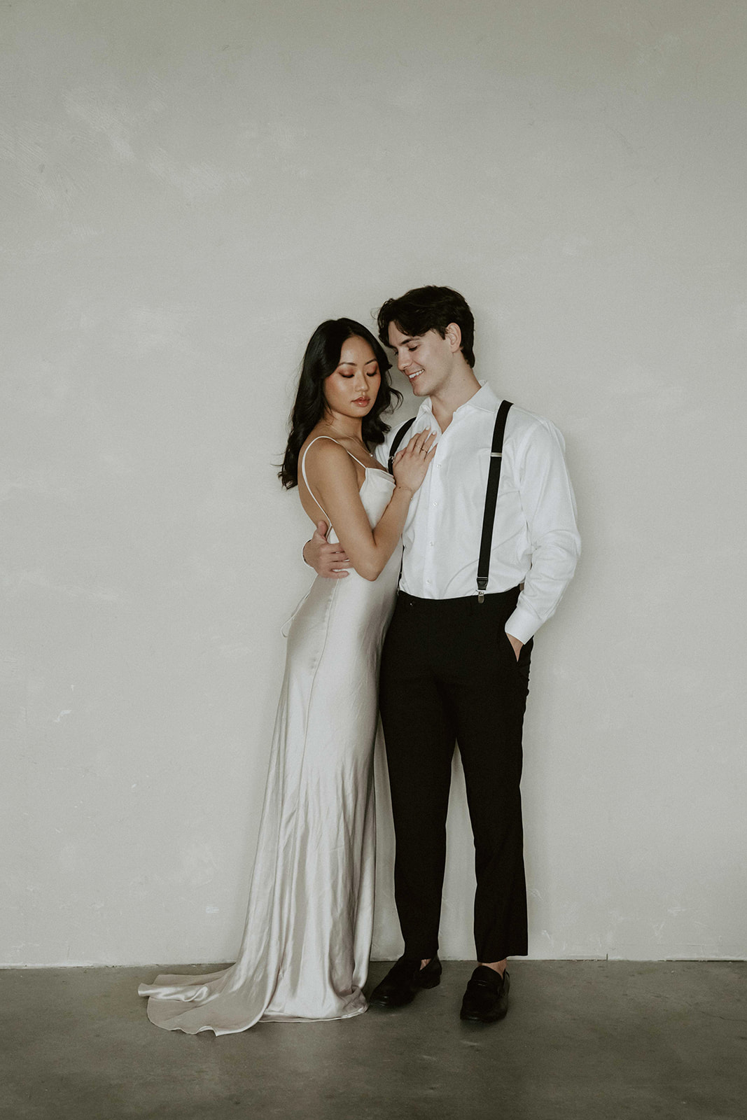 What to Wear For Your Studio Engagement Photoshoot - Analy Photo ...