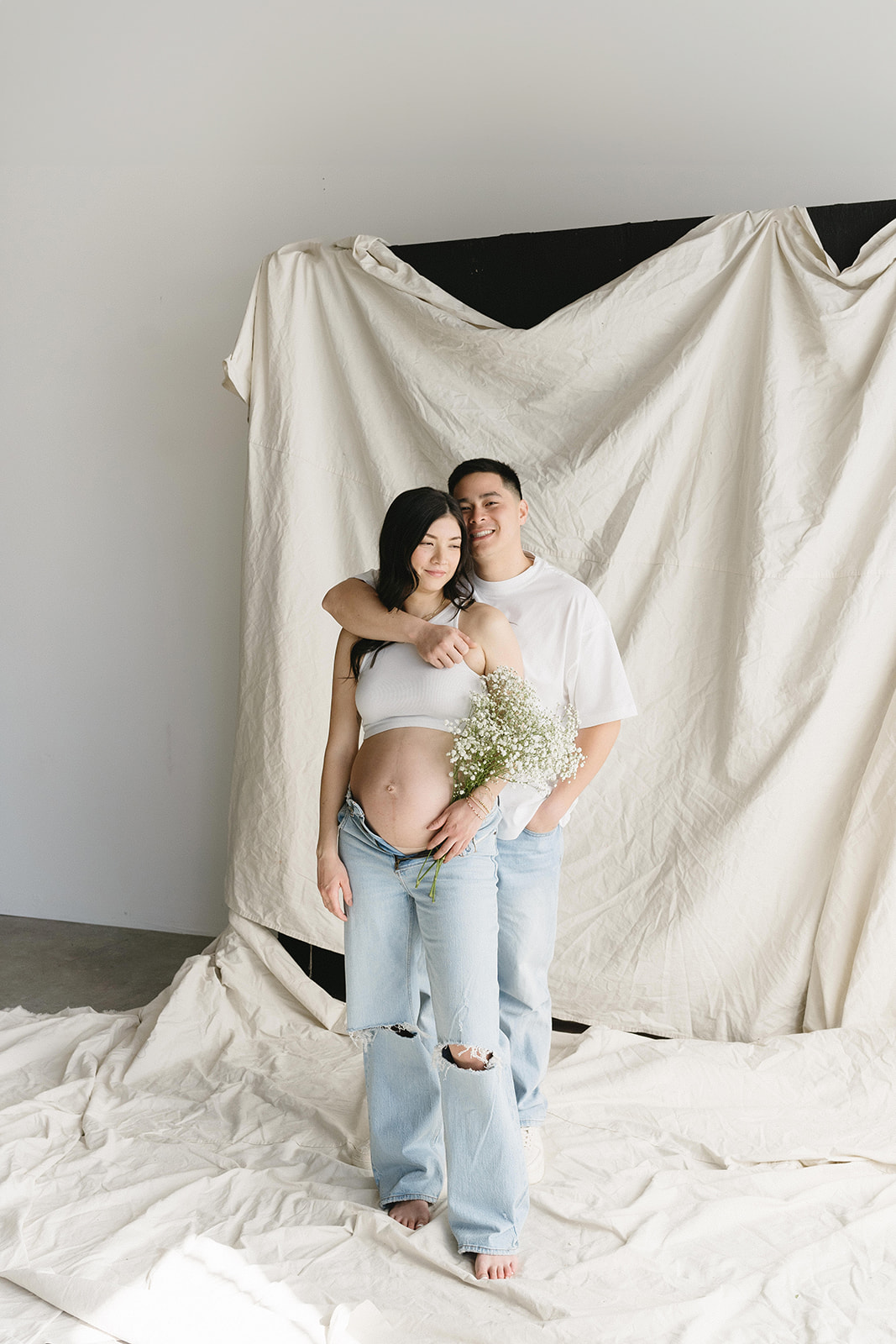 Studio Maternity Photos at Cream Creative Space in Portland - Analy ...